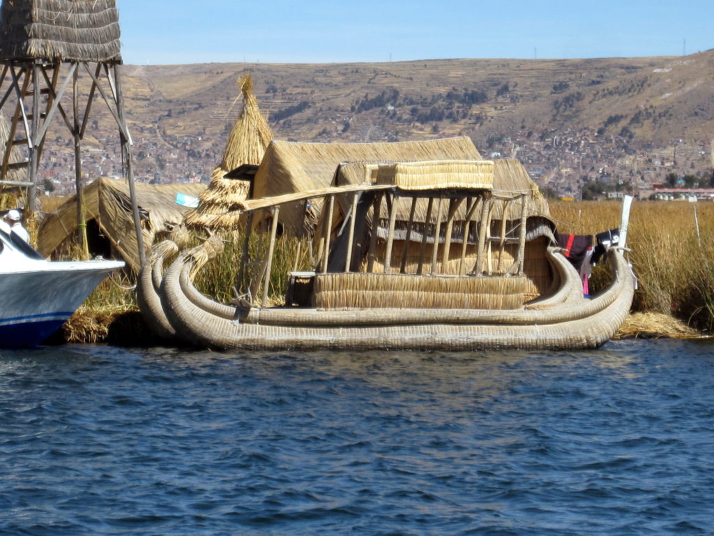 Uros Floating Islands auf dem Titicacasee - Inspirationen der Welt